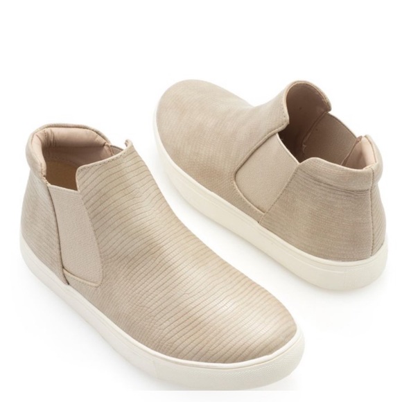 Coconuts by Matisse | Shoes | Awesome Coconuts By Matisse Double Gored ...